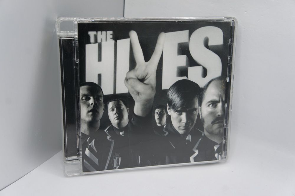 CD The Hives – The Black And White Album (Gebraucht) in Ernetschwil für ...