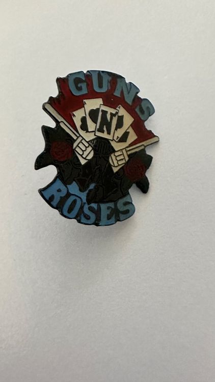 Guns n‘ Roses Pin . (Gebraucht) in Gutenswil für CHF 4 – mit Lieferung ...