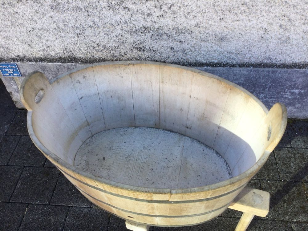Alte grosse Holz Waschzaine oder Bottich Stande Zuber (Gebraucht) in ...