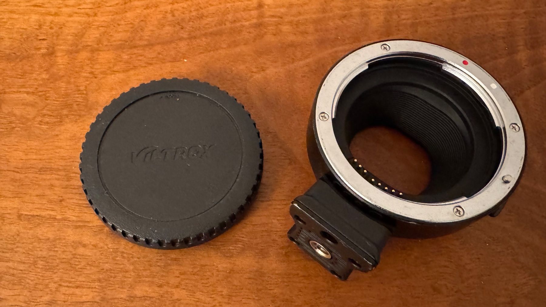 Viltrox Mount Adapter EF-EOS M - neuwertig (Neu (gemäss Beschreibung ...