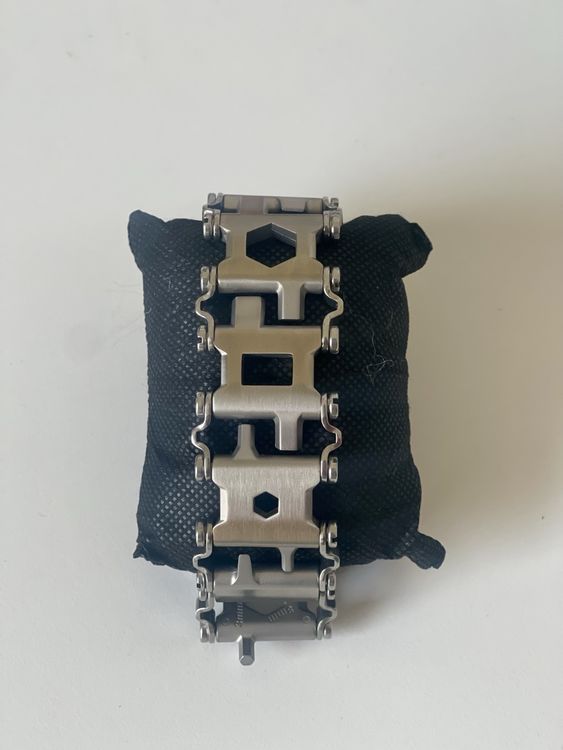 Multitool Armband (Neu (gemäss Beschreibung)) in Zürich für CHF 52 ...