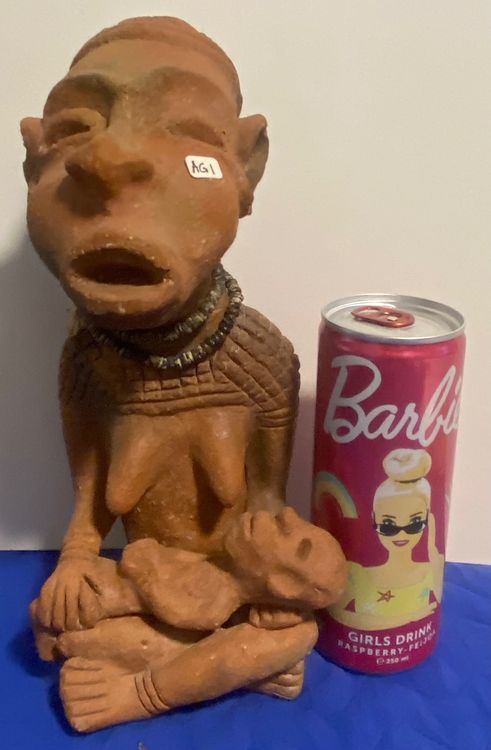 Sehr alte Afrikanische Handgeschnitzte Keramik Figur (Gebraucht) in Root für CHF 19 – nur ...