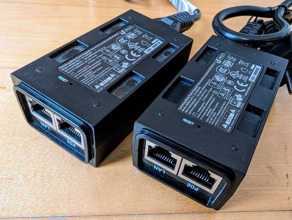 WLAN: 3 Unifi AP Long Range SWX-UAP + 2 POE Injector (Gebraucht) in ...