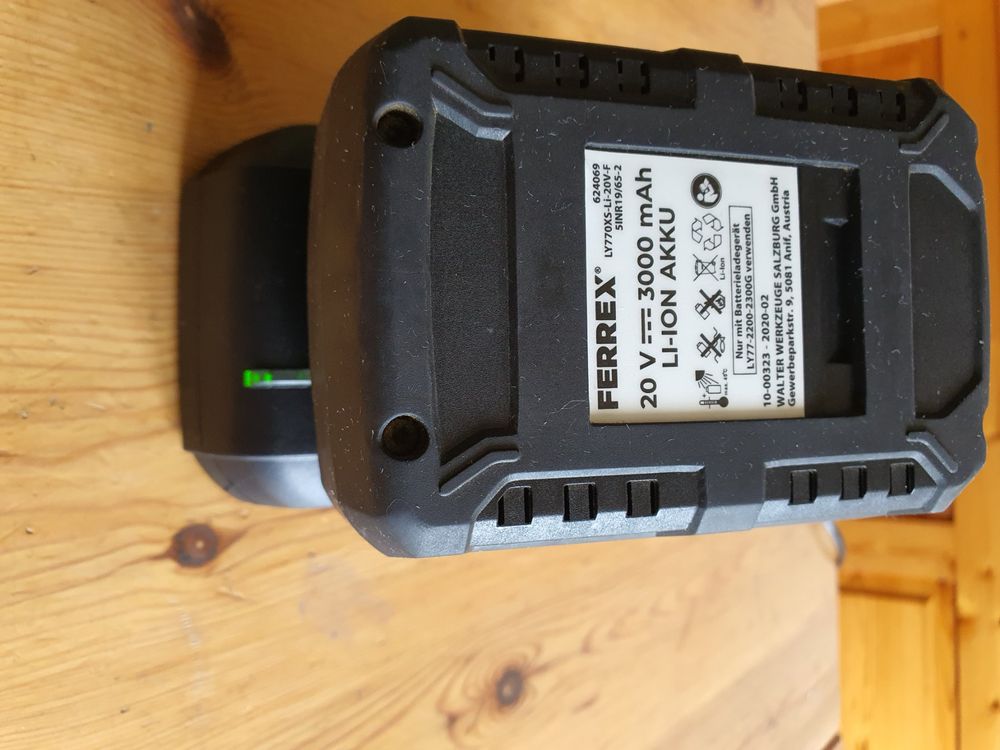 Ferrex Akku 20V und Ladengerät | Kaufen auf Ricardo