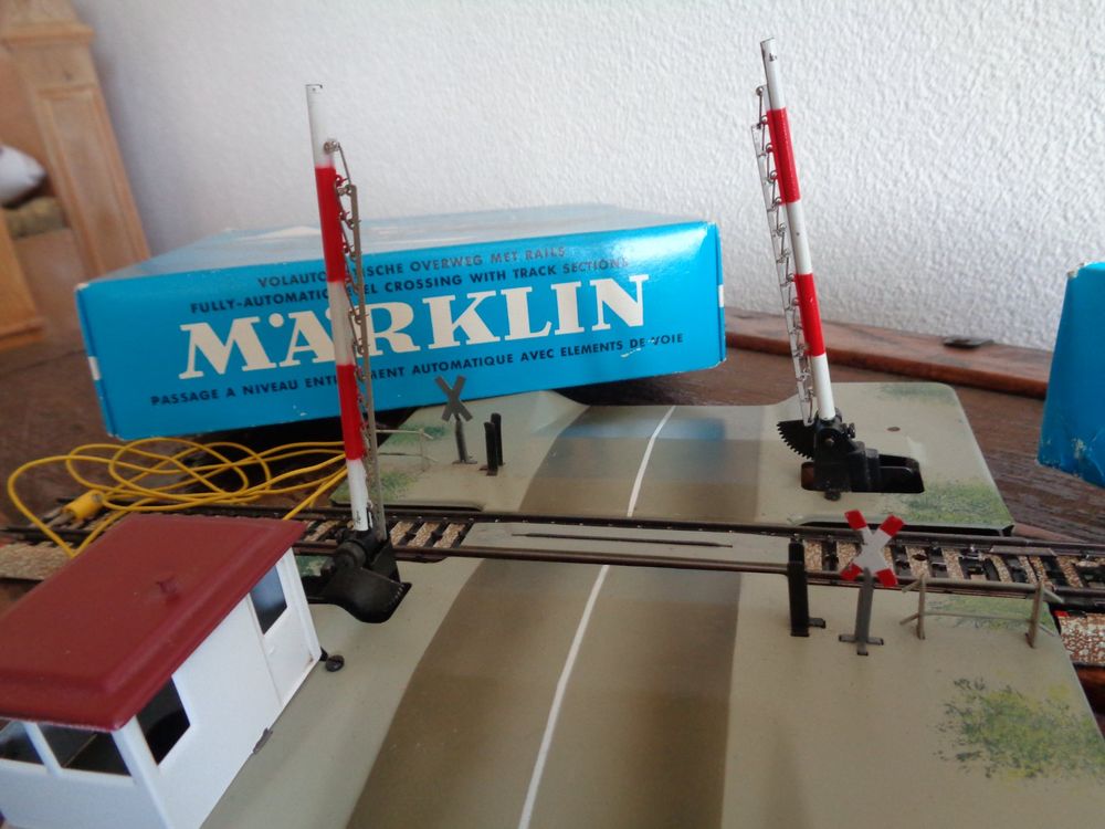 MÄRKLIN HO vollautomatischer Bahnübergang aus Blech 7192 | Kaufen auf ...