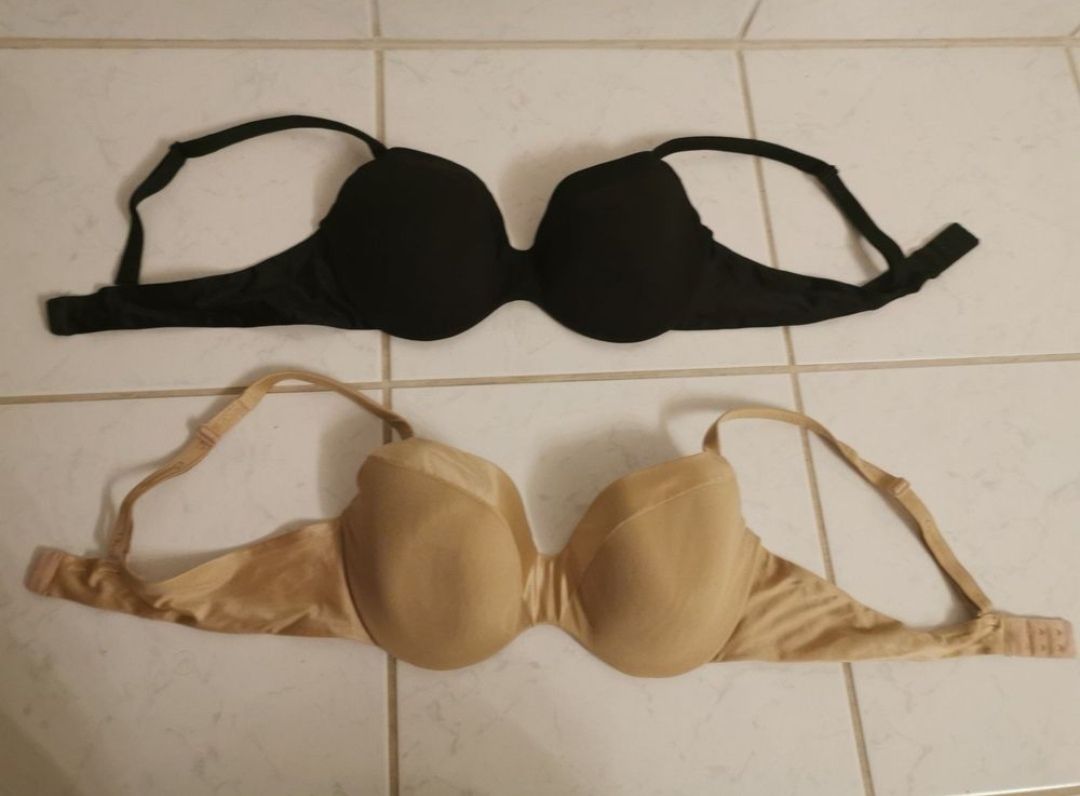 2 bequeme BH's 90D von Chantelle (Gebraucht) in Stäfa für CHF 40 – mit ...