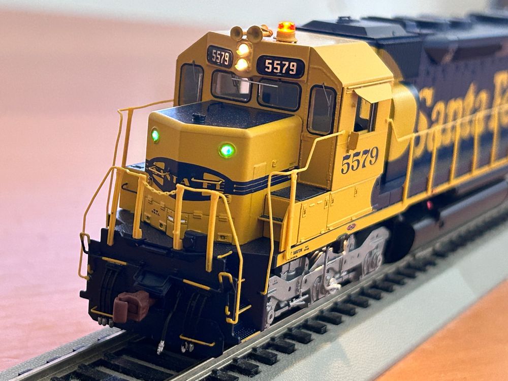 SCALE TRAIN SD45 Santa Fe 5579 | Kaufen auf Ricardo