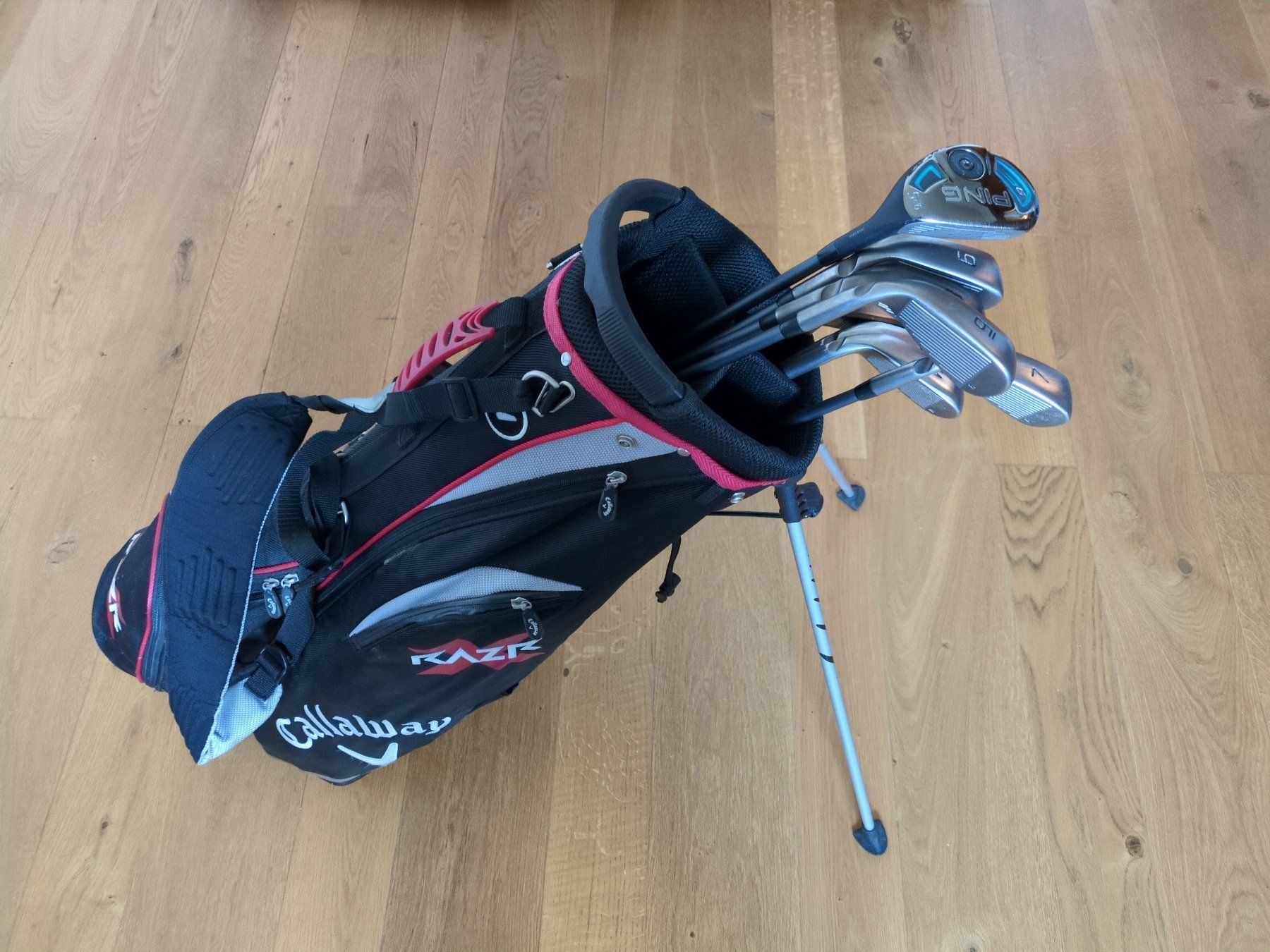 Set de club golf homme droitier PING avec chariot (D'occasion) à Coppet ...