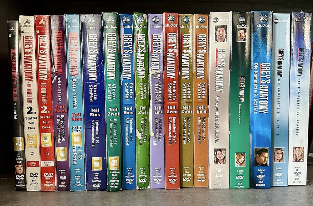 Grey's Anatomy DVDs (Gebraucht) in Rothrist für CHF 100 – nur Abholung ...