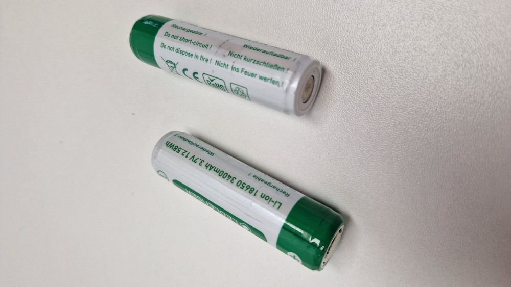 Li-ion 18650 3400mBh 3.7V 12.58Wh - 2 Stück (Gebraucht) in Sonnental ...