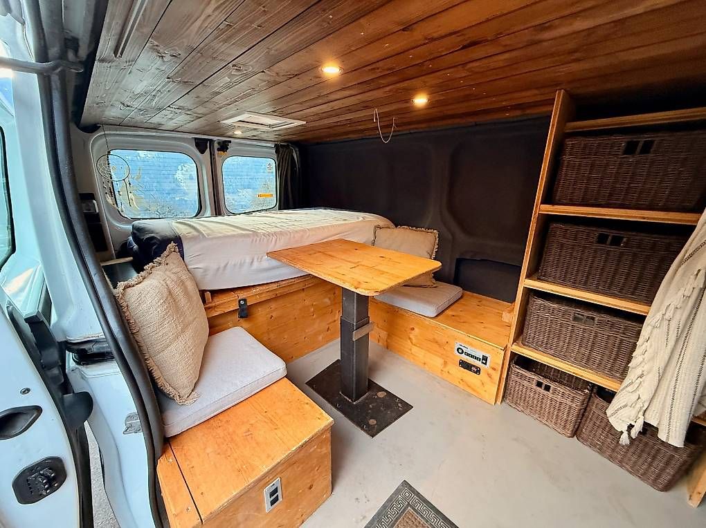 Renault Trafic L2: Individueller Camper-Ausbau (Armaflex) (Gebraucht ...
