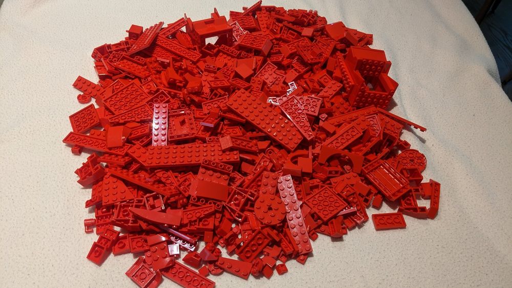 Lego Set rot 900g (Neu (gemäss Beschreibung)) in für CHF 10 – mit ...
