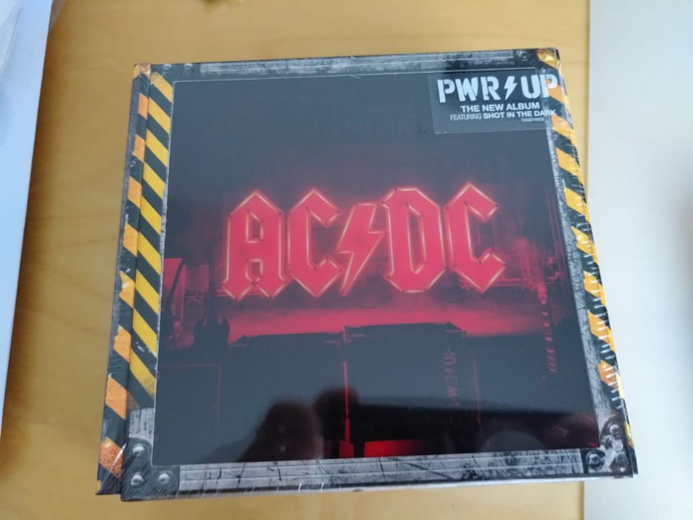 AC DC "PWR UP" CD Box 2002 (verschweisst) | Kaufen auf Ricardo