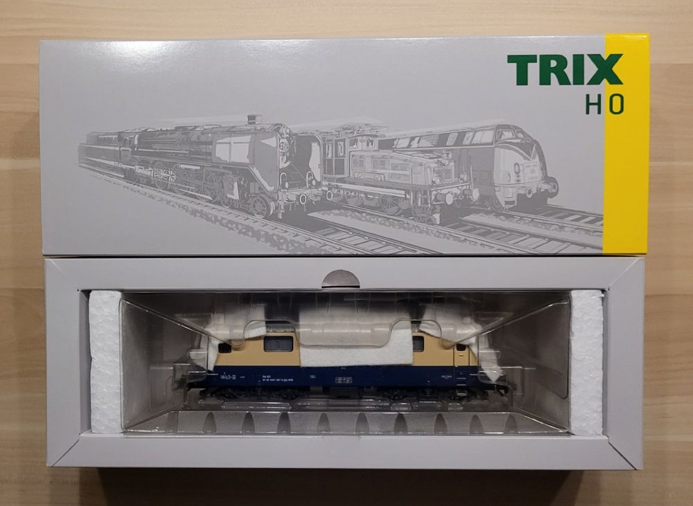 Trix 25100-02 IRSI Re 421 387-2 "Rheingold" Digital/Sound (Neu und ...