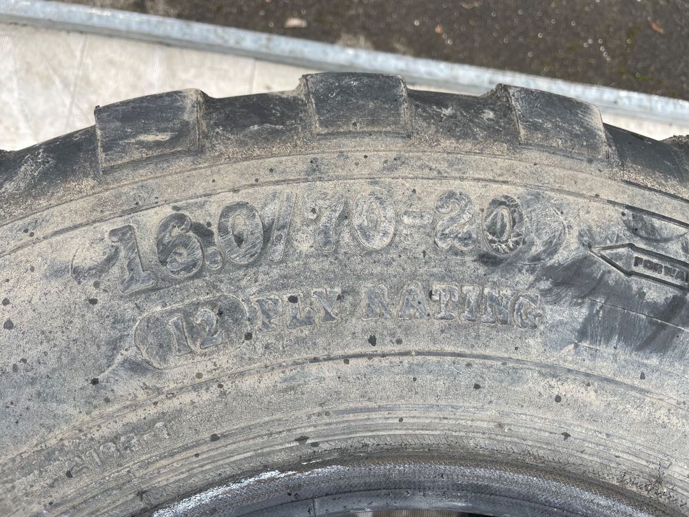 Reifen 16.00/ 70-20 | Kaufen auf Ricardo