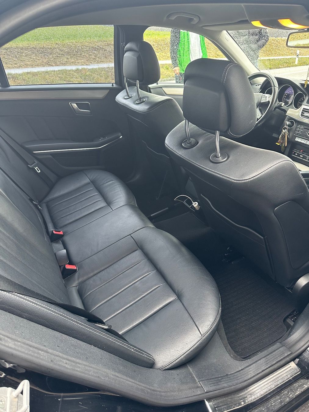 Mercedes Benz E 250 diesel 4Matic Elégance Top Zustand! (Gebraucht) in ...