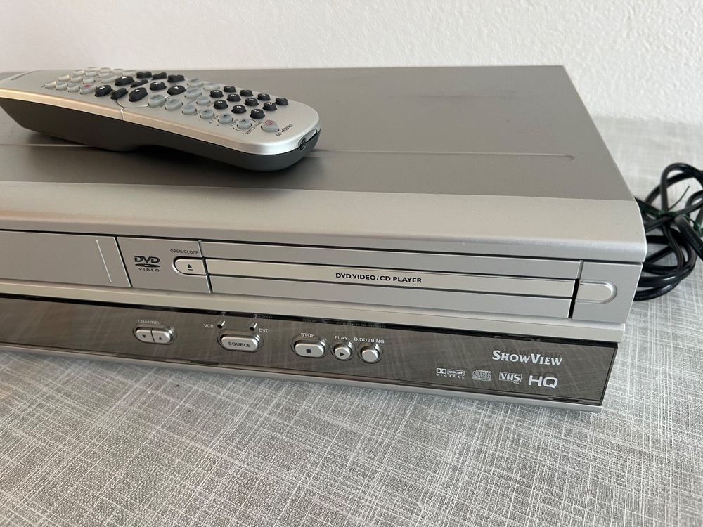 VHS + DVD Player Recorder Philips DVP 620 VR | Kaufen auf Ricardo
