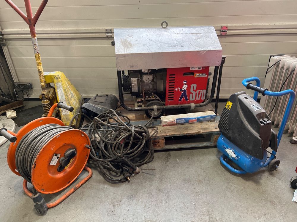 Schweiss Generator + Kompressor und Kabelrolle (Gebraucht) in Unterterzen für CHF 1100 – nur ...