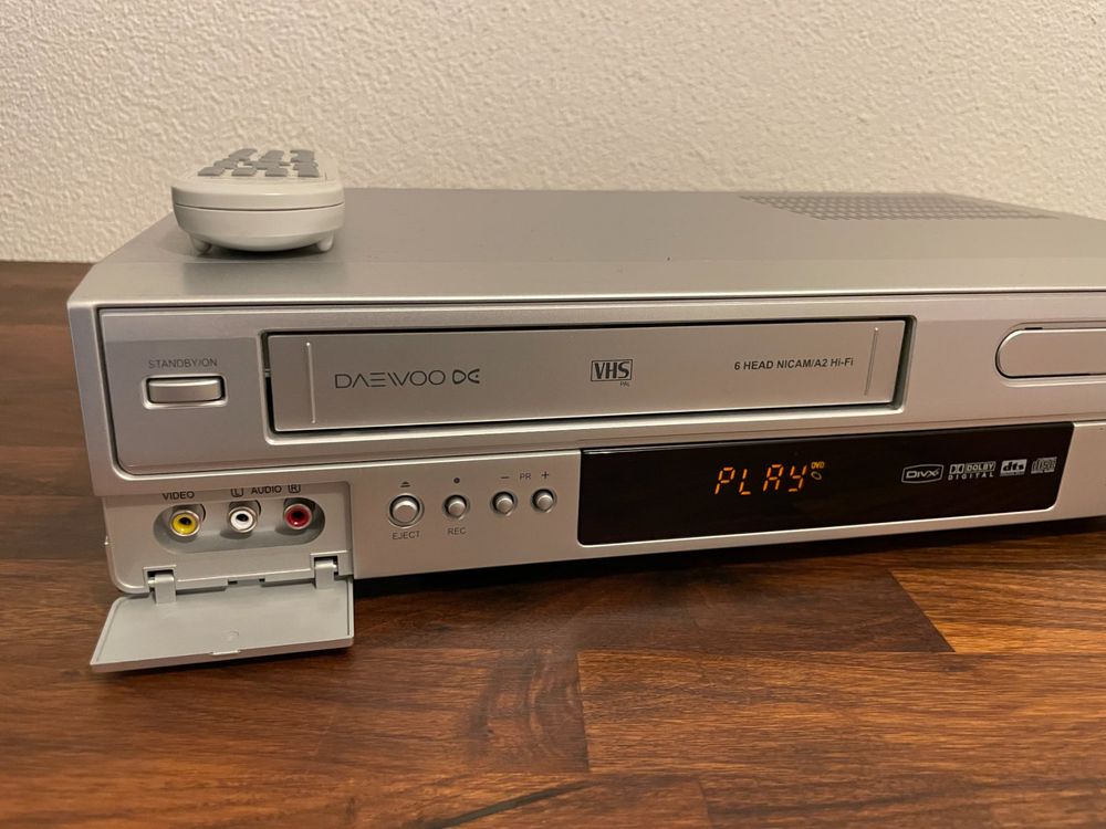 DVD & VHS Recorder SF-9311 von DEAWOO | Kaufen auf Ricardo