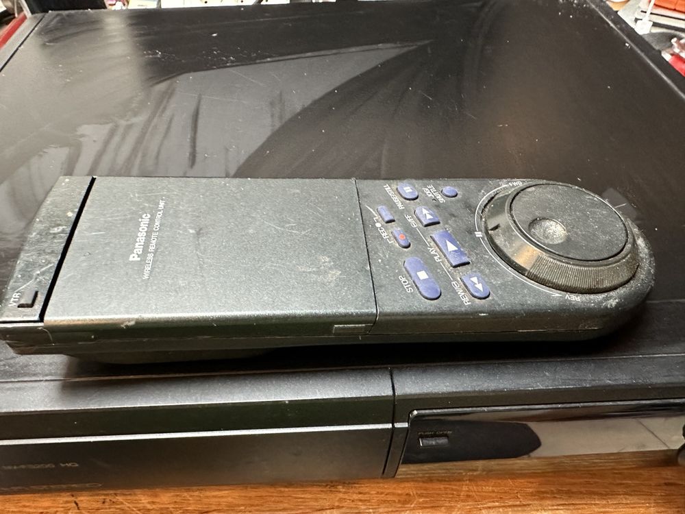 Panasonic NV-FS200 S-VHS Videorekorder (Defekt) in Olivone für CHF 21 ...