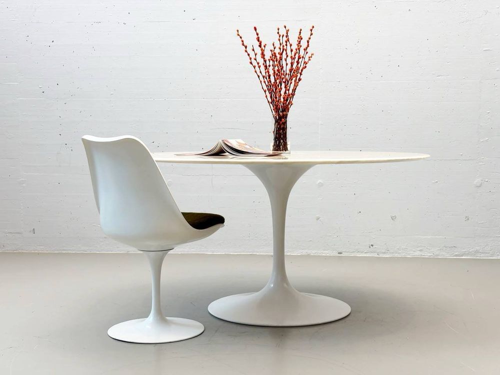 Tulip Tisches von Eero Saarinen für Knoll International (Gebraucht) in ...
