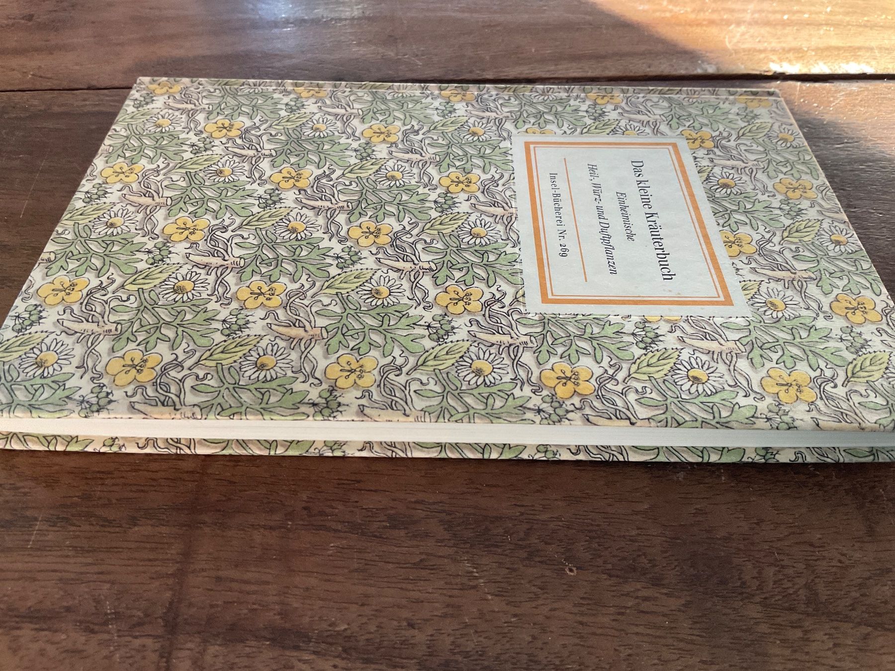 Das kleine Kräuterbuch: Einheimische Heil-, Würz- und Duftpf (Gebraucht ...