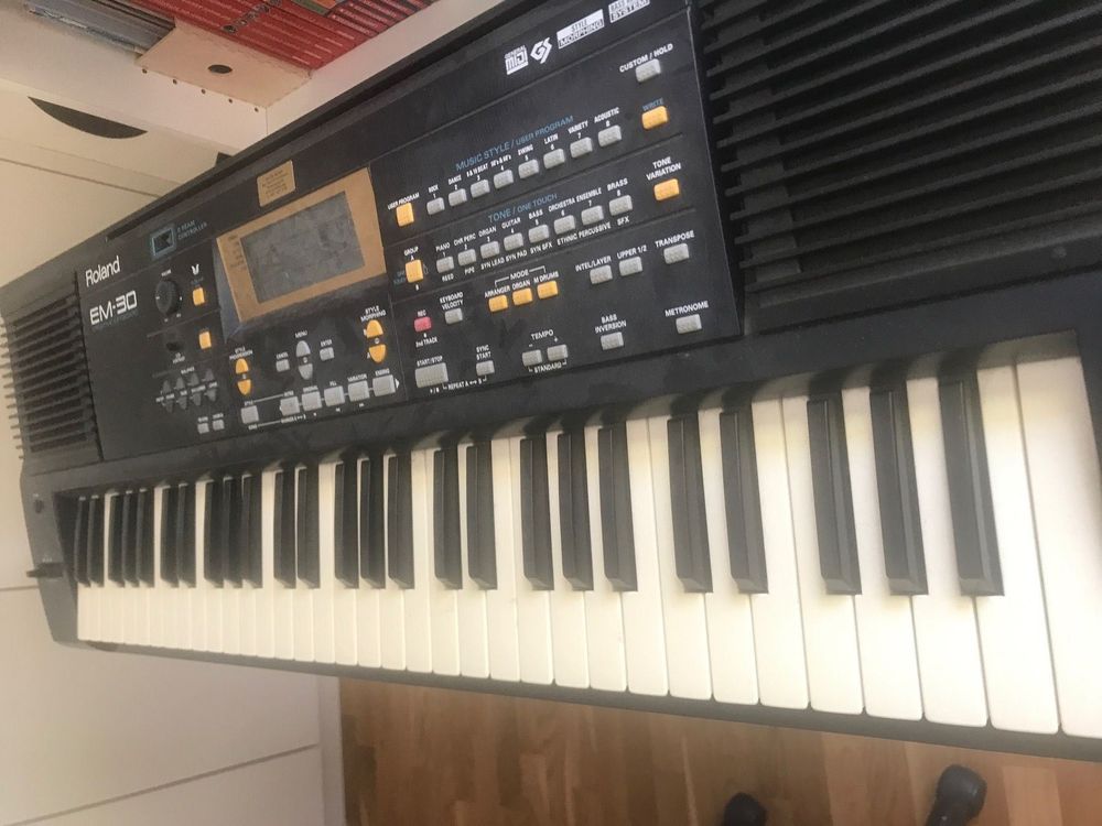 Roland Keyboard EM-30 (Gebraucht) in Schönenwerd für CHF 121 – mit ...