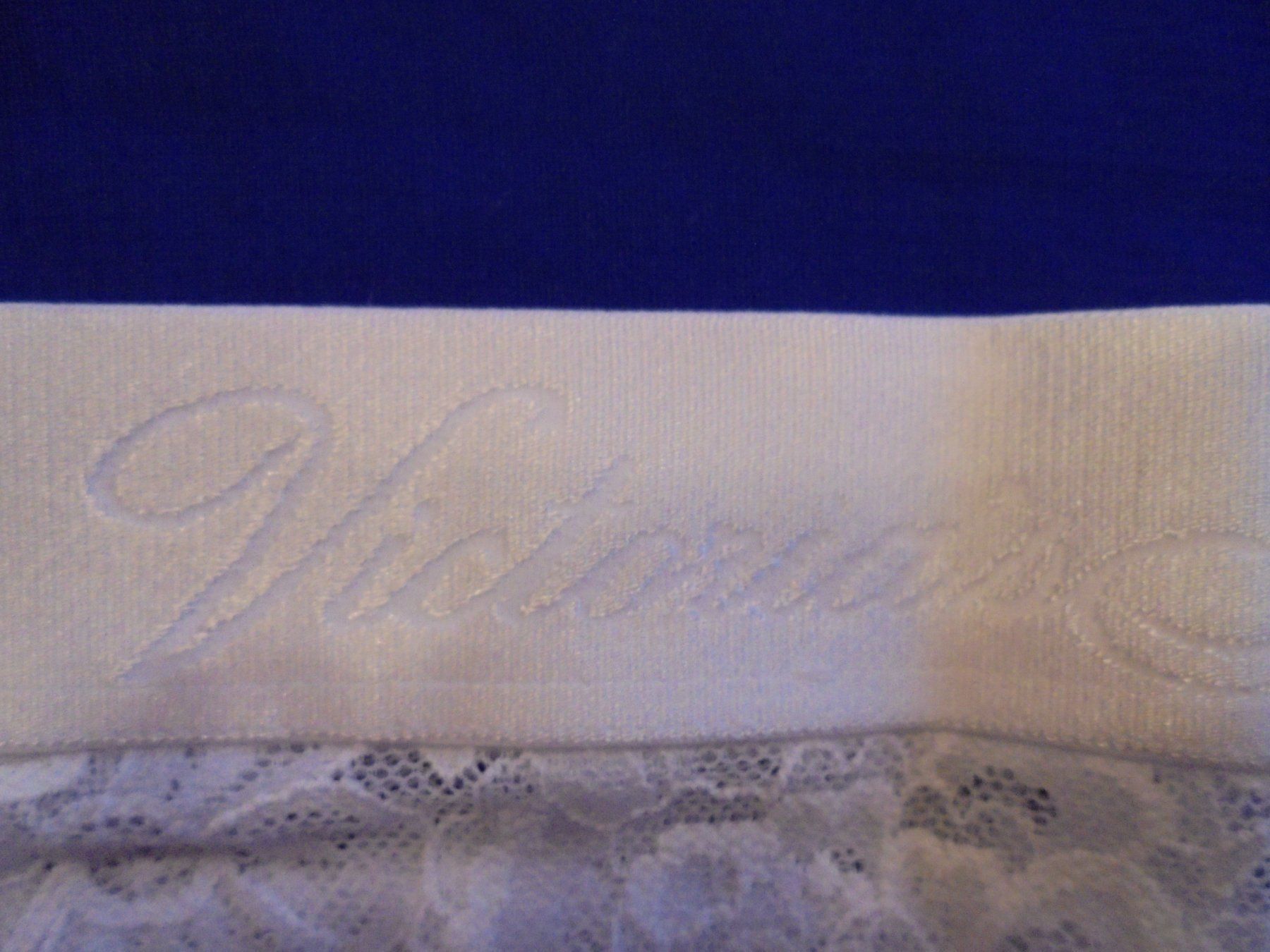 VICTORIA'S SECRET LACIE THONG, S, NEU (Neuf avec emballage d'origine) à ...