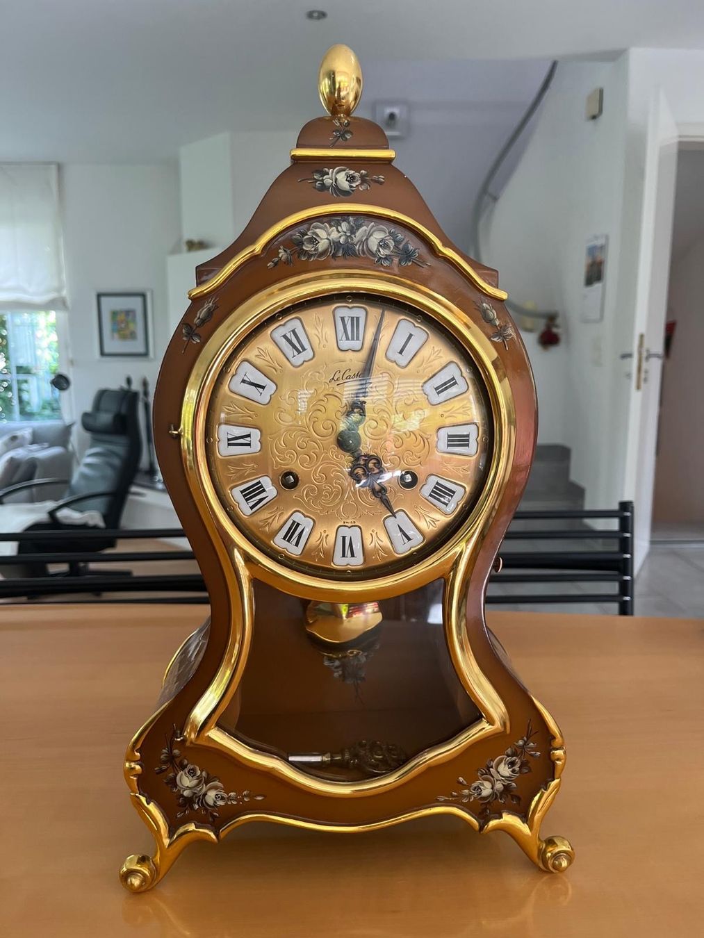 Le Castel Pendule „Duchesse“ – 68 cm – Cognac – revidiert (Neu (gemäss ...