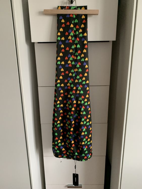 AKRIS: OVP/Neue schwarze Hose mit bunten Herzen, 36, NP 895 (Neu und ...