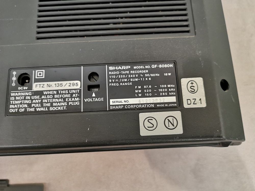 Sharp GF-8080 Stereo Radio Cassette Rec. | Kaufen auf Ricardo