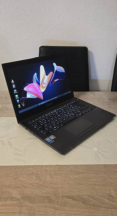ASUS-i7 /SSD 256 Go /RAM 8 Go /Windows 11 + Microsoft Office (Gebraucht ...