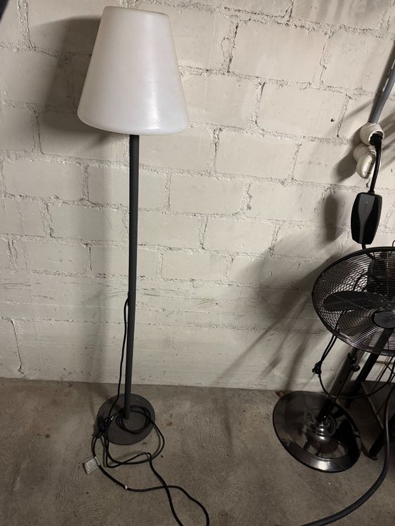 Balkon Stehlampe (Gebraucht) in Zug für CHF 1 – nur Abholung auf Ricardo kaufen