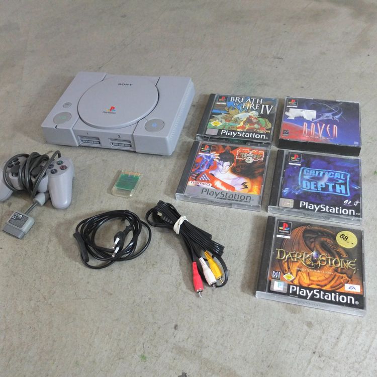 Sony PlayStation Konsole + 1 Controller + 5 Spiele | Kaufen auf Ricardo
