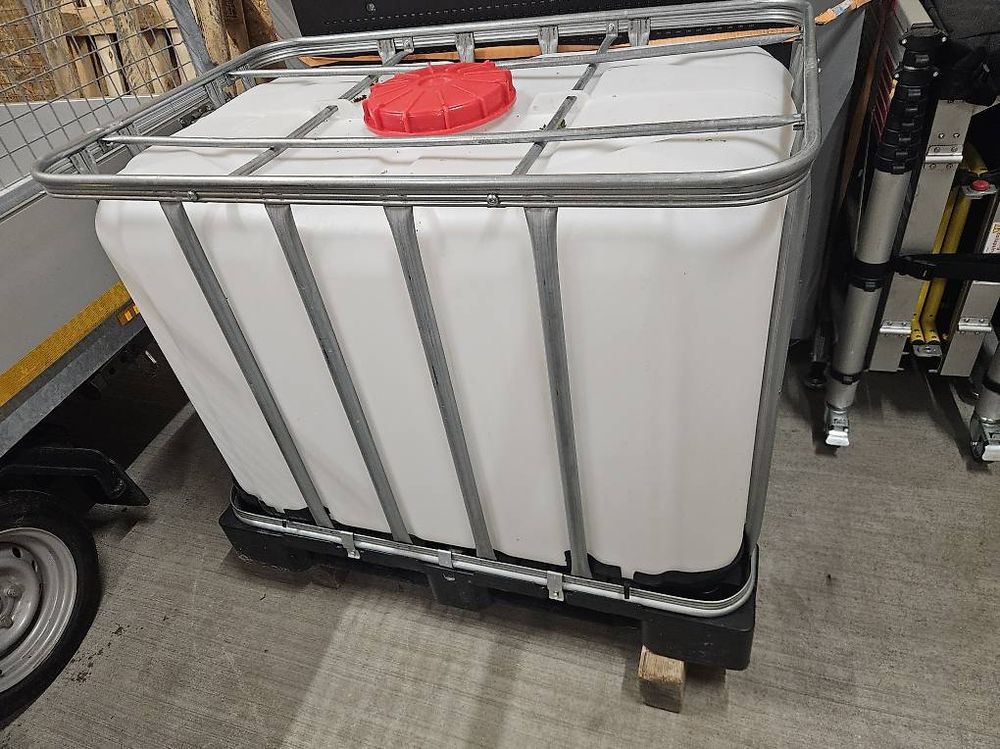 600l IBC Container Garten Regenfass Wassertank (Gebraucht) in Melchnau ...