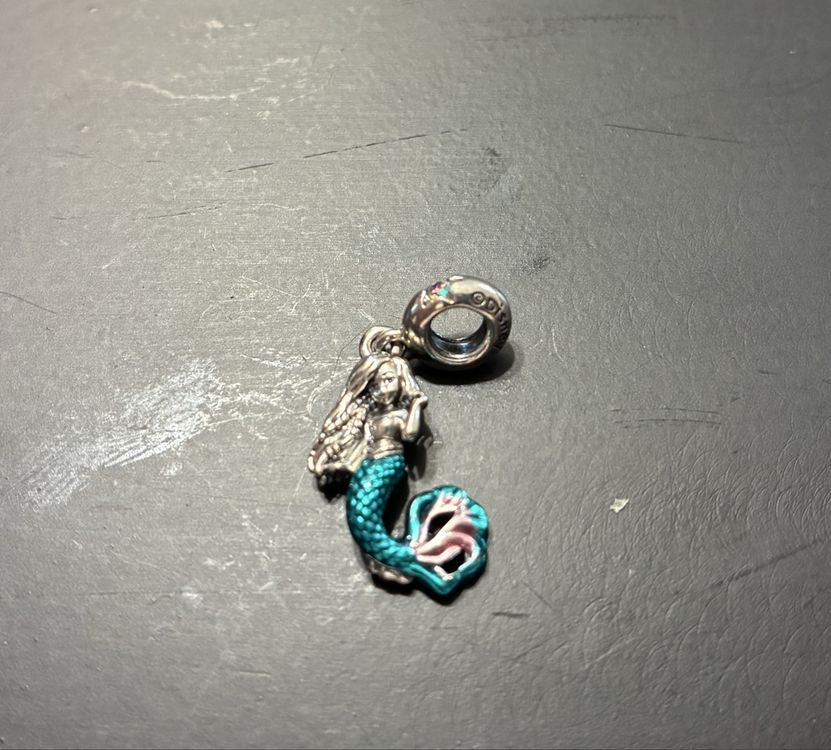 Charms Pandora Disney (Gebraucht) in Morges für CHF 21 – mit Lieferung ...