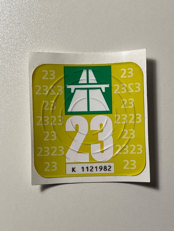 Autobahnvignette 2023 (Neu und originalverpackt) in Muttenz für CHF 21 – mit Lieferung auf ...