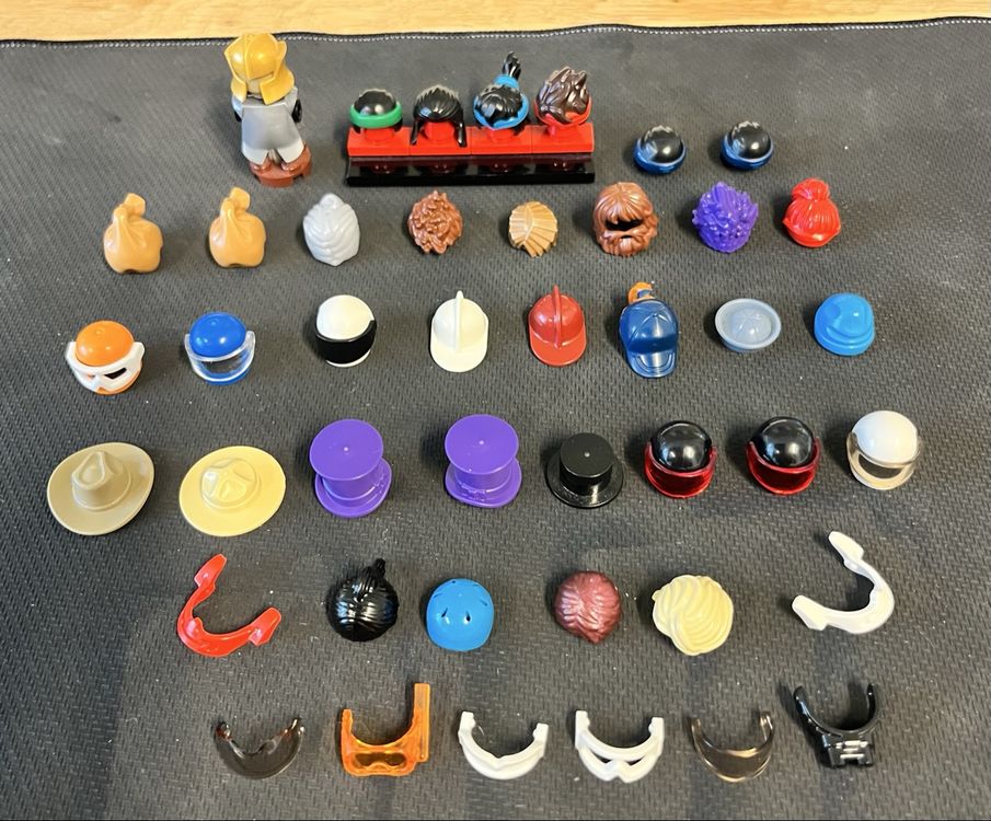 🧢🥽LEGO Hüte Haare Helme Brillen – 40+ Teile Konvolut (Neu (gemäss ...