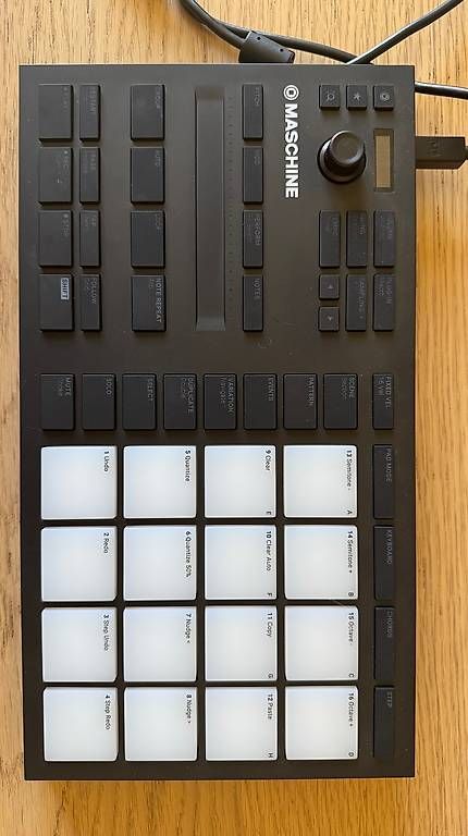 Native Instruments Maschine Mikro MK3 (Neu (gemäss Beschreibung)) in ...