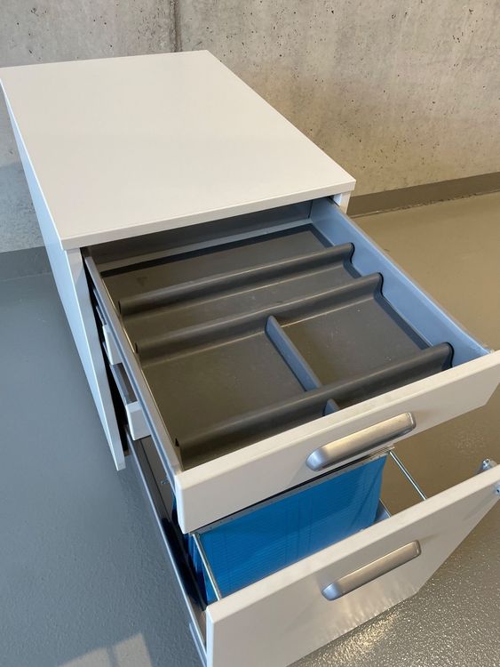 Büromöbel, Rollcontainer für unter den Tisch (Gebraucht) in Riedt b ...