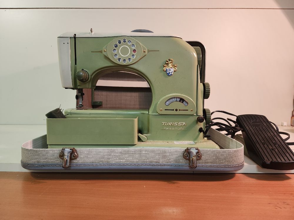 Trissa Swissmatic Nähmaschine Vintage R38 (Gebraucht) in Künten für CHF ...