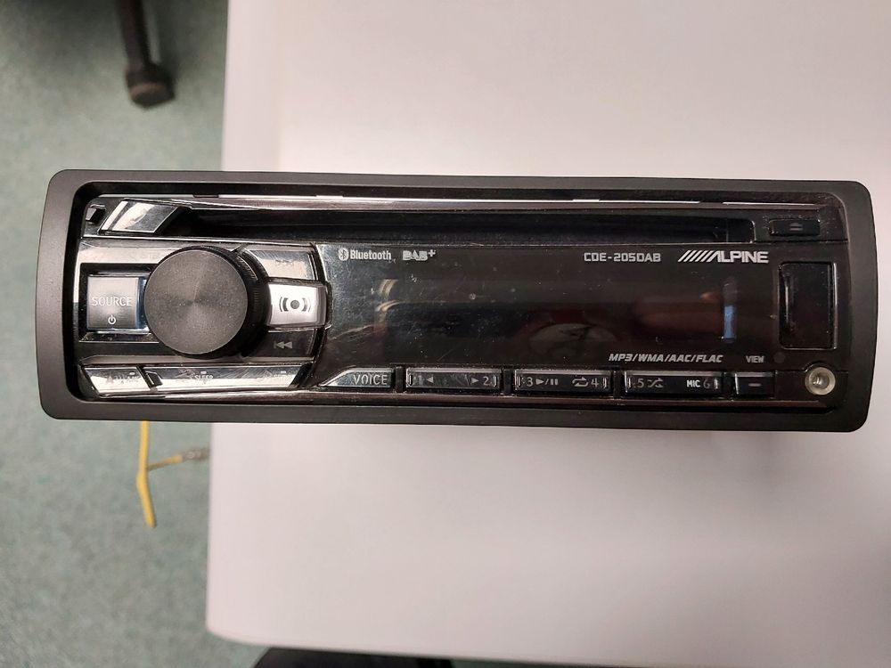 auto radio alpine (Gebraucht) in für CHF 59.9 – mit Lieferung auf ...