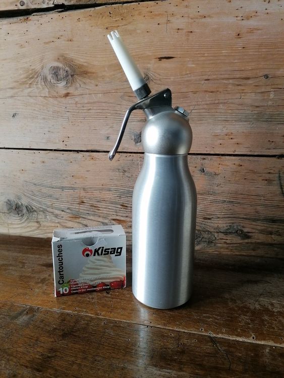 Kisag Rahmbläser mit 10 Kapseln | Kaufen auf Ricardo