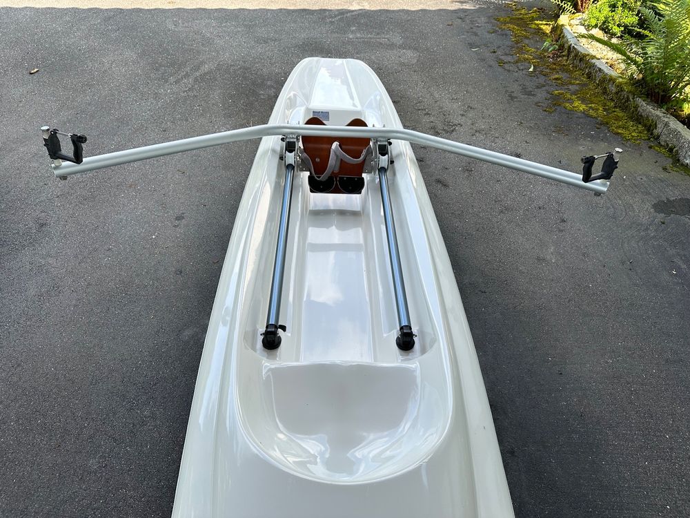 Sportruderboot Virus Turboskiff weiss (Gebraucht) in Altendorf für CHF ...