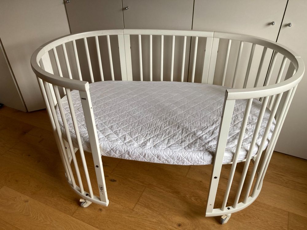 Stokke Sleepi Mini+Extension Bed Babybett Kinderbett weiss (Gebraucht ...