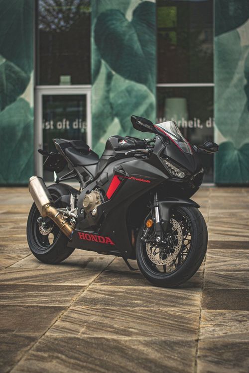 Honda cbr 1000rr sc77 (Gebraucht) in Wolfhausen für CHF 11599 – nur ...