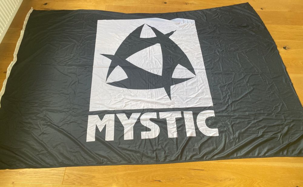 2x Mystic Flagge / Flag / Banner , total 2x (Gebraucht) in Lohn ...