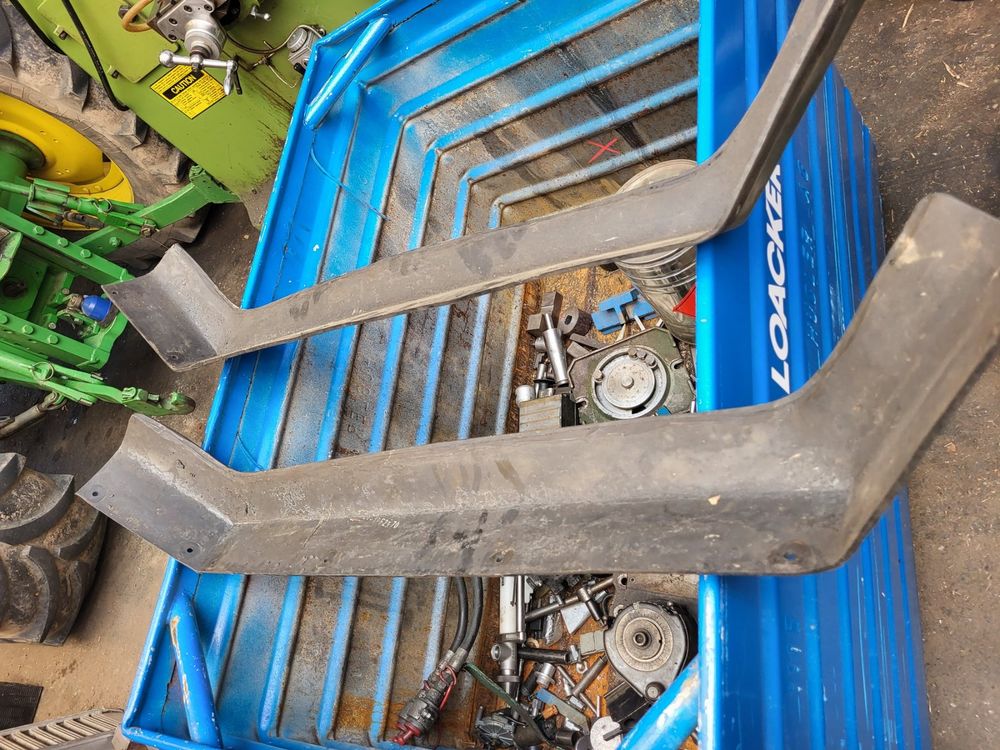 Bührer Traktor Kotflügelverbreiterung 465 475 685 6105 6135 (Neu ...