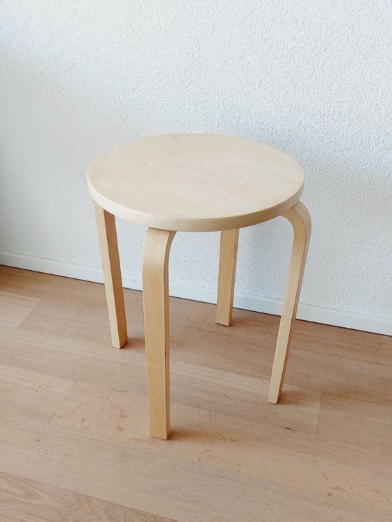 Design Hocker stapelbar Ikea Frosta (Stil Artek Aalto) | Kaufen auf Ricardo