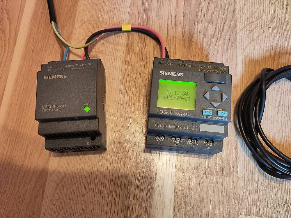 Siemens Logo 24V inkl. Trafo und Programmierkabel 0BA5 (Gebraucht) in ...